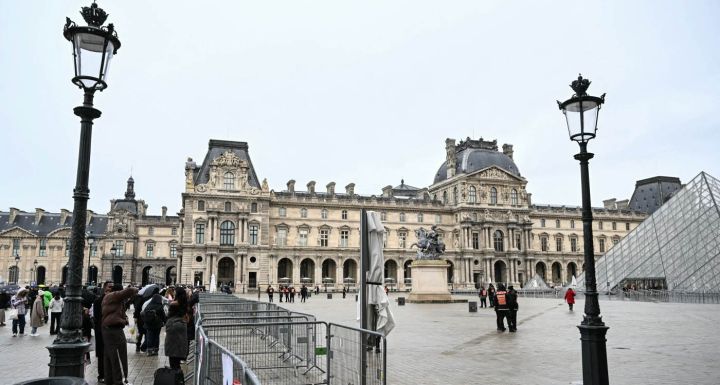 Les images du vol spectaculaire du Louvre dévoilées pour la première fois